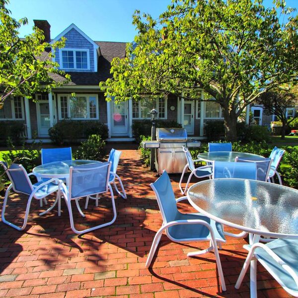 Brant Point Courtyard | RedWeek