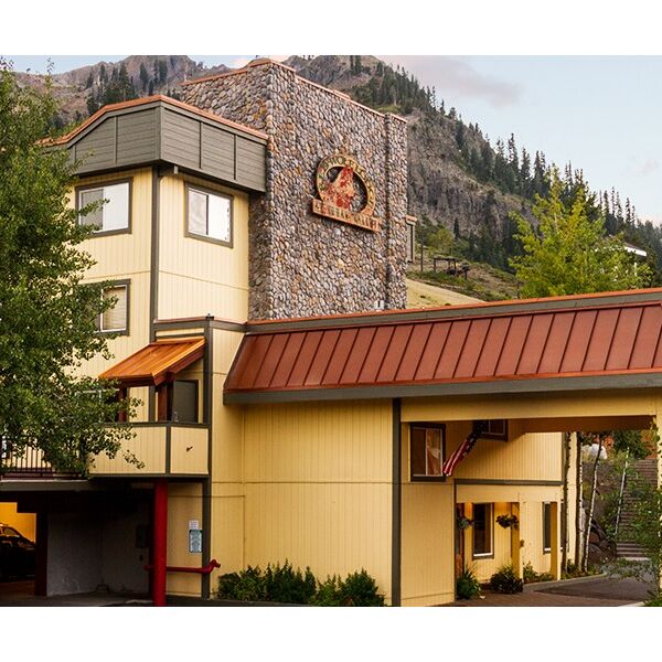 Red Wolf Lodge at Olympic Valley | RedWeek