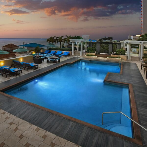 Marriott's BeachPlace Towers | RedWeek