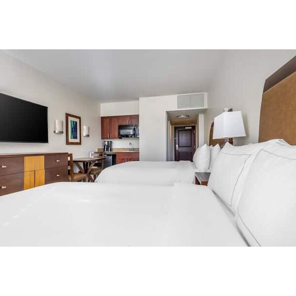 Lagoon Tower by Hilton Grand Vacations | RedWeek