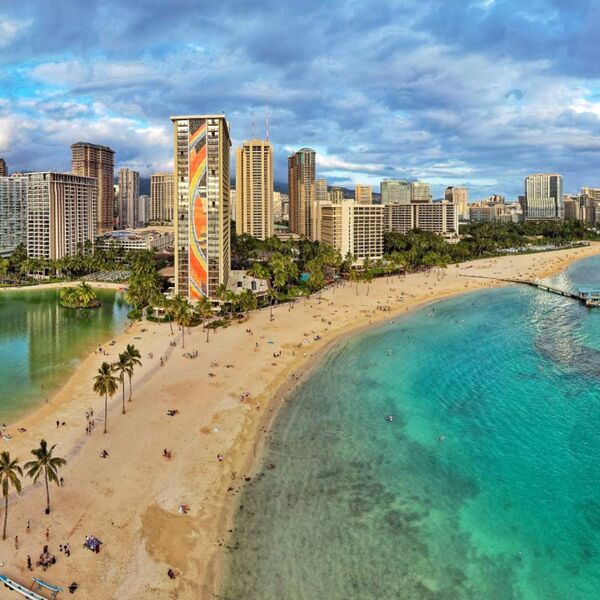 Lagoon Tower by Hilton Grand Vacations | RedWeek