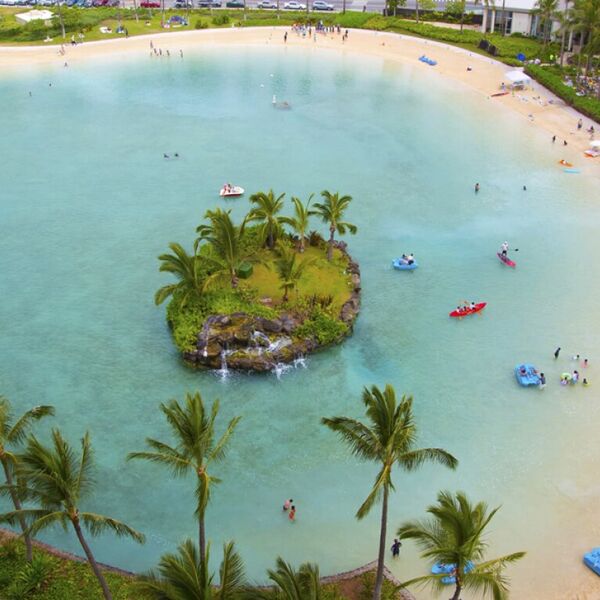 Lagoon Tower by Hilton Grand Vacations | RedWeek